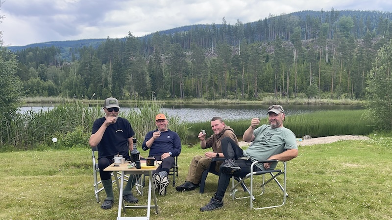 En mistet pude, klækninger og fine fisk - brakvand.com